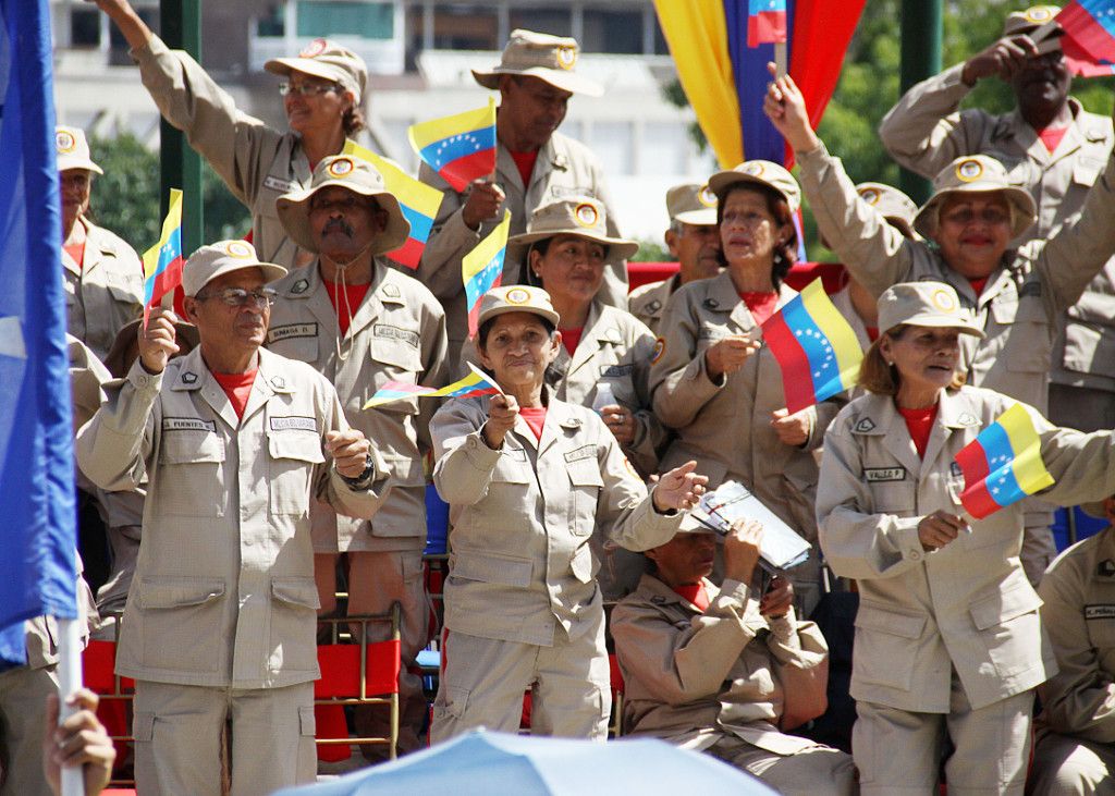 Guarenas alista a 11 mil milicianos en unidades populares de defensa ...